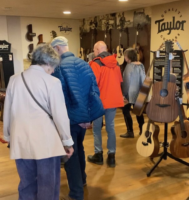 Wij zijn open! - Magna Music